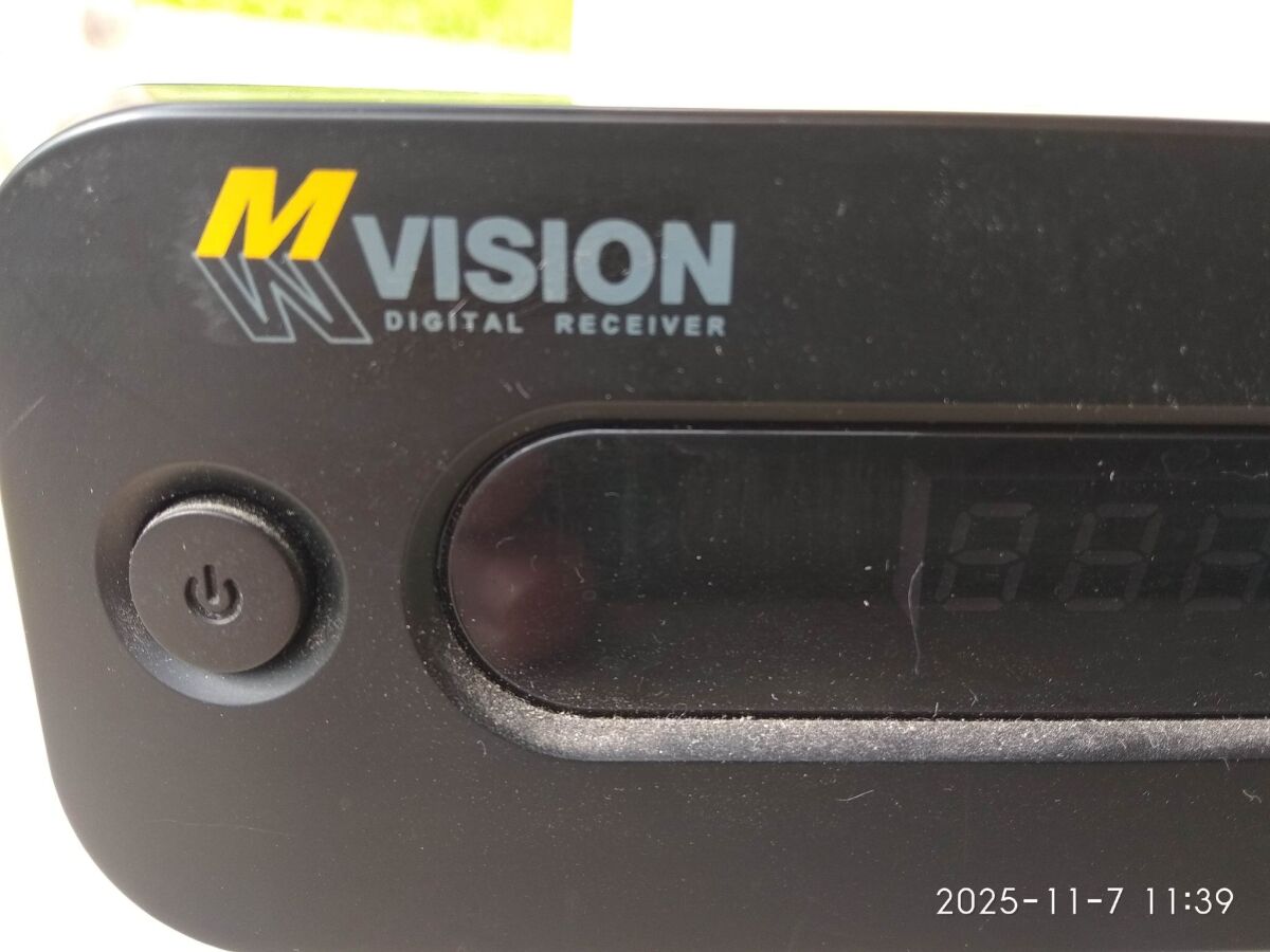 Δορυφορικός δέκτης M-VISION STX-5 Combo… - € 120,00 - Vendora.gr