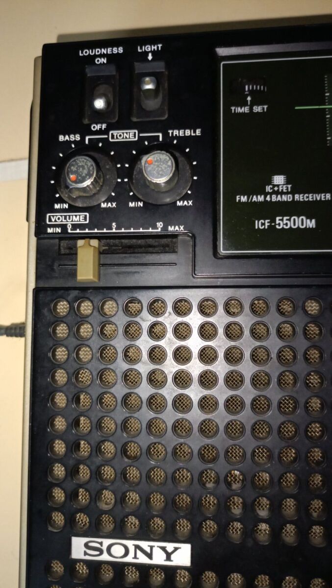 SONY CAPTAIN 55. ICF-5500M 4 BAND… - € 200,00 - Vendora